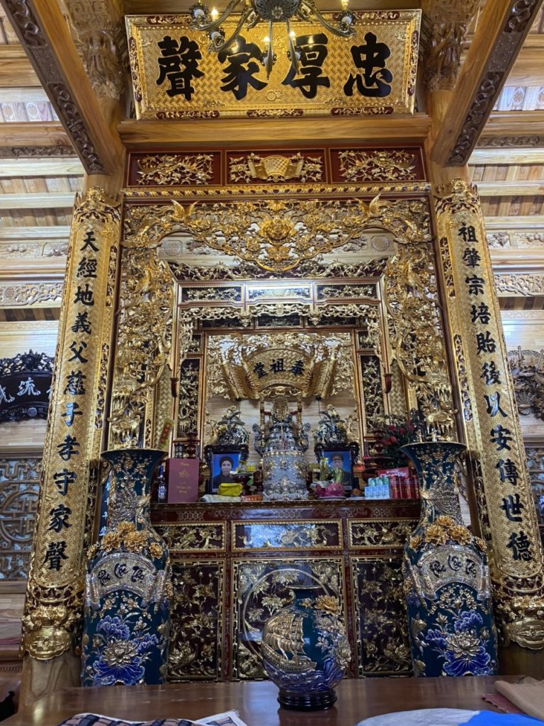 Phòng Thờ Truyền Thống PT-83 chất lượng cao giá tốt toàn quốc